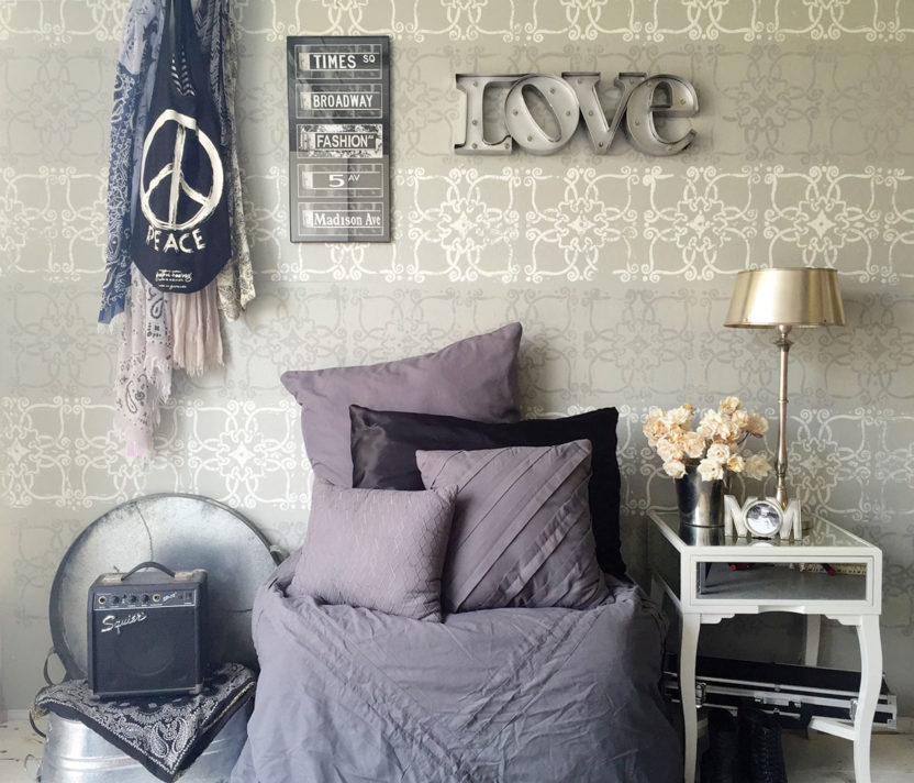 Dior - The Original Wall Stamp